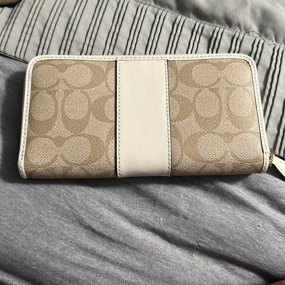 Coach | Bags | Coach Signature Zip Top Tote With Matching Wallet F58294 ...